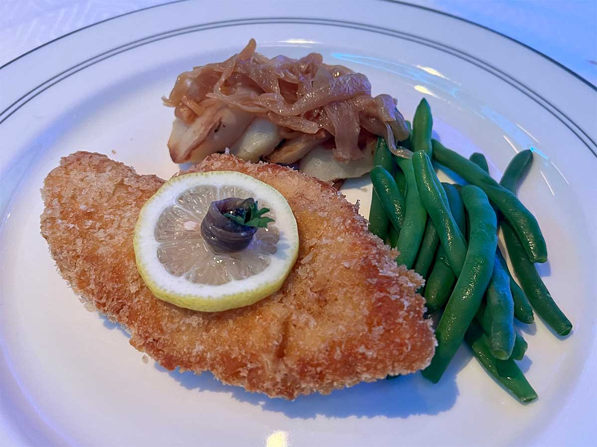 worlds-of-marvel-chicken-schnitzel-full - SiDisney