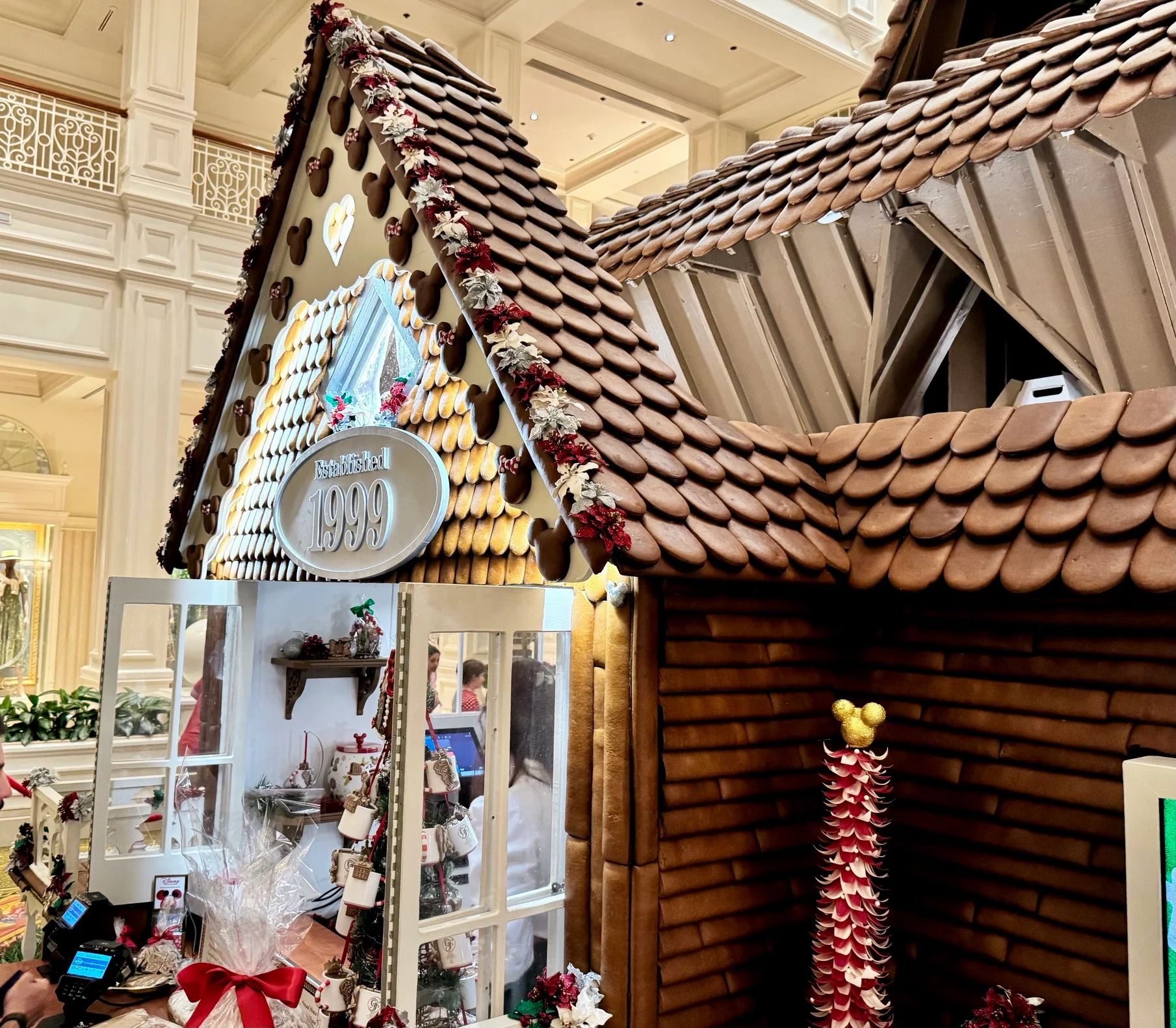 grand-floridian-gingerbread-house-2024-_-Chloe-12 - SiDisney